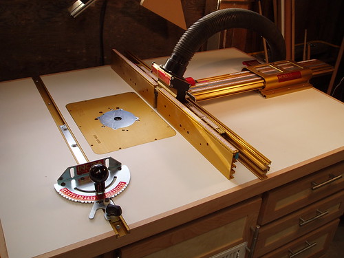 Incra Router Table | LumberJocks Woodworking Forum