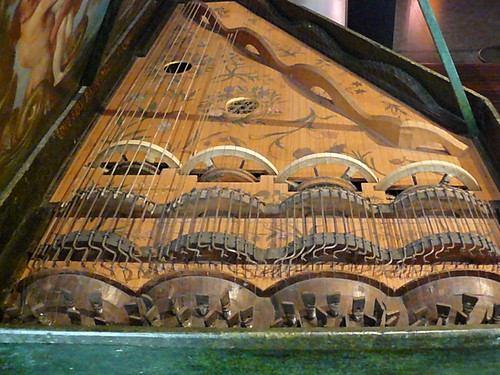 The da Vinci instrument is a fake. : r/classicalmusic